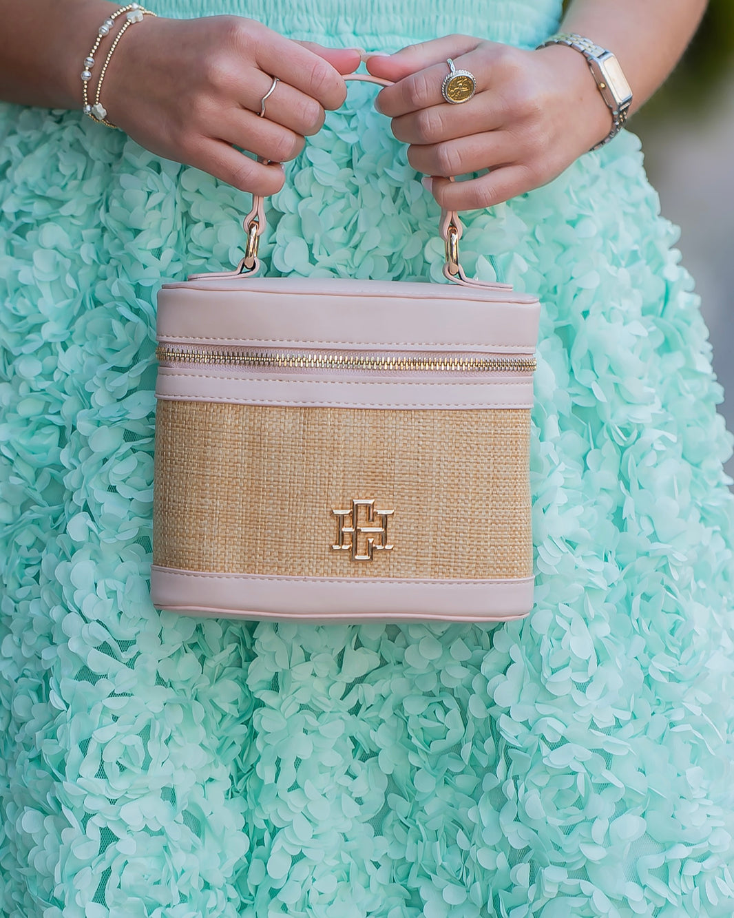 Crossbody Bags – Caroline Hill